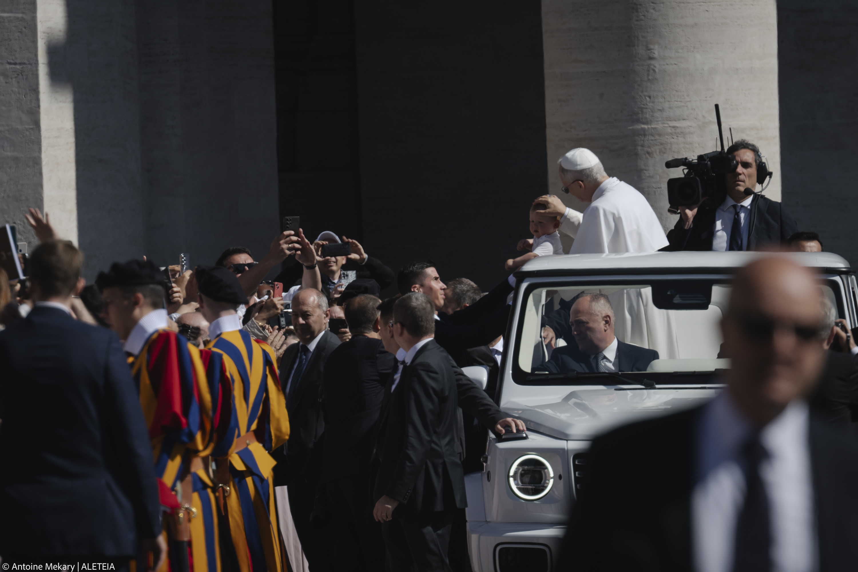 Zelensky shares Pope Leo XIV's letter imploring peace
