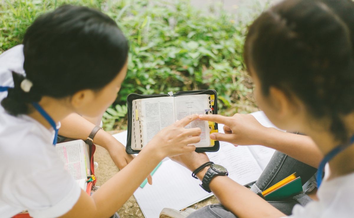 Three tips for evangelizing without words