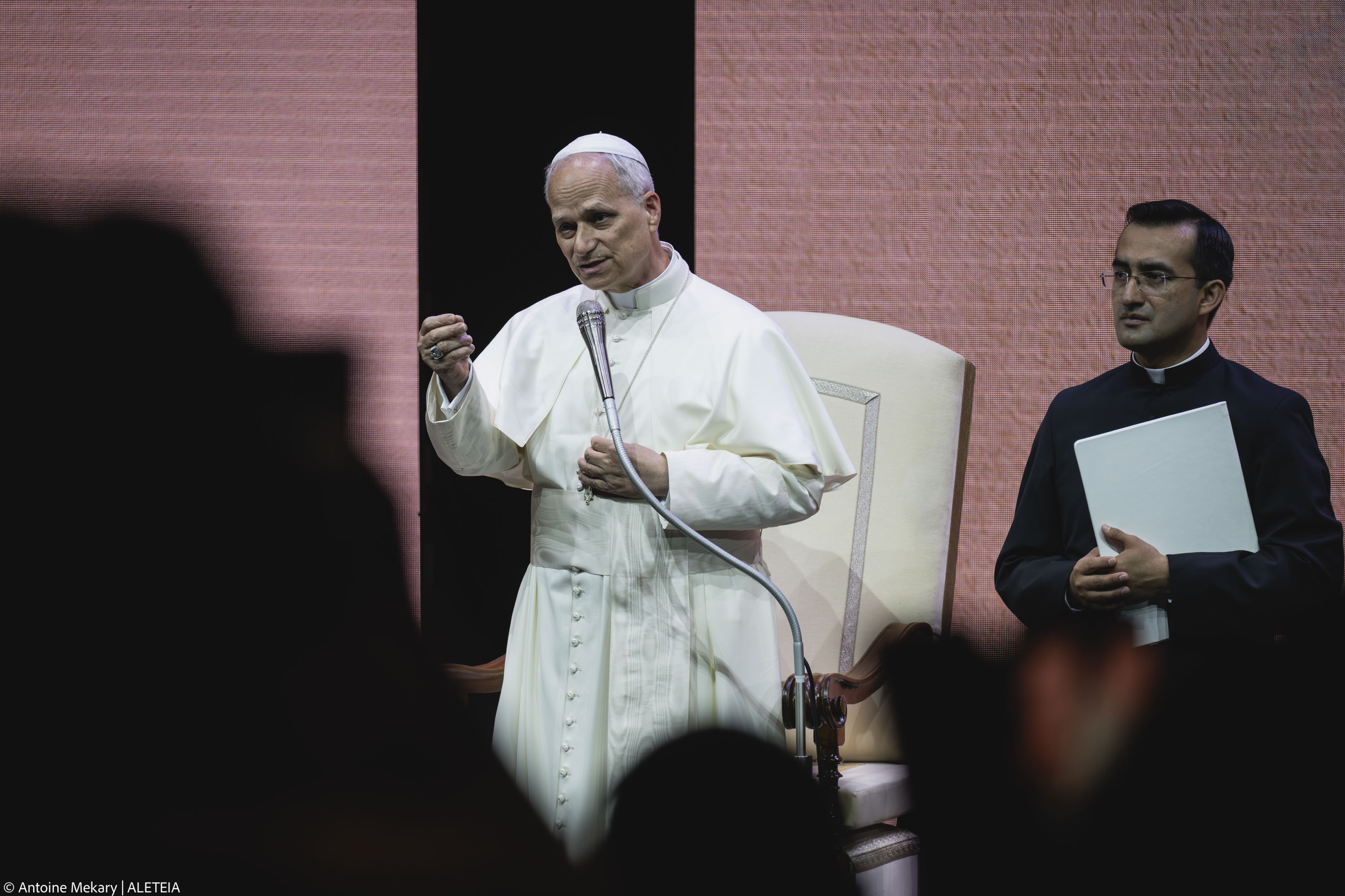 Pope ordains 31 priests on feast of Sacred Heart (full text)