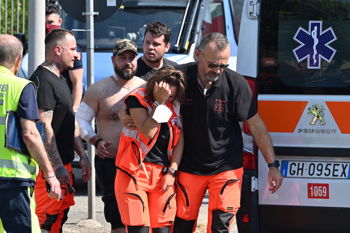 Pope praying after explosion "in the heart of my diocese"