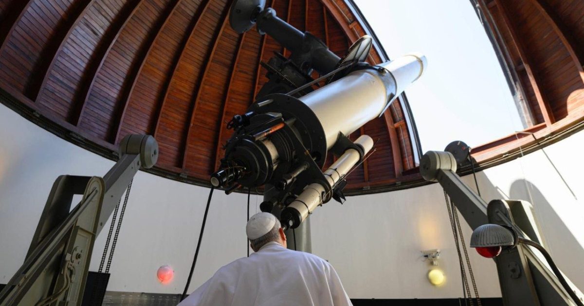 Indian Jesuit astronomer named head of Vatican Observatory