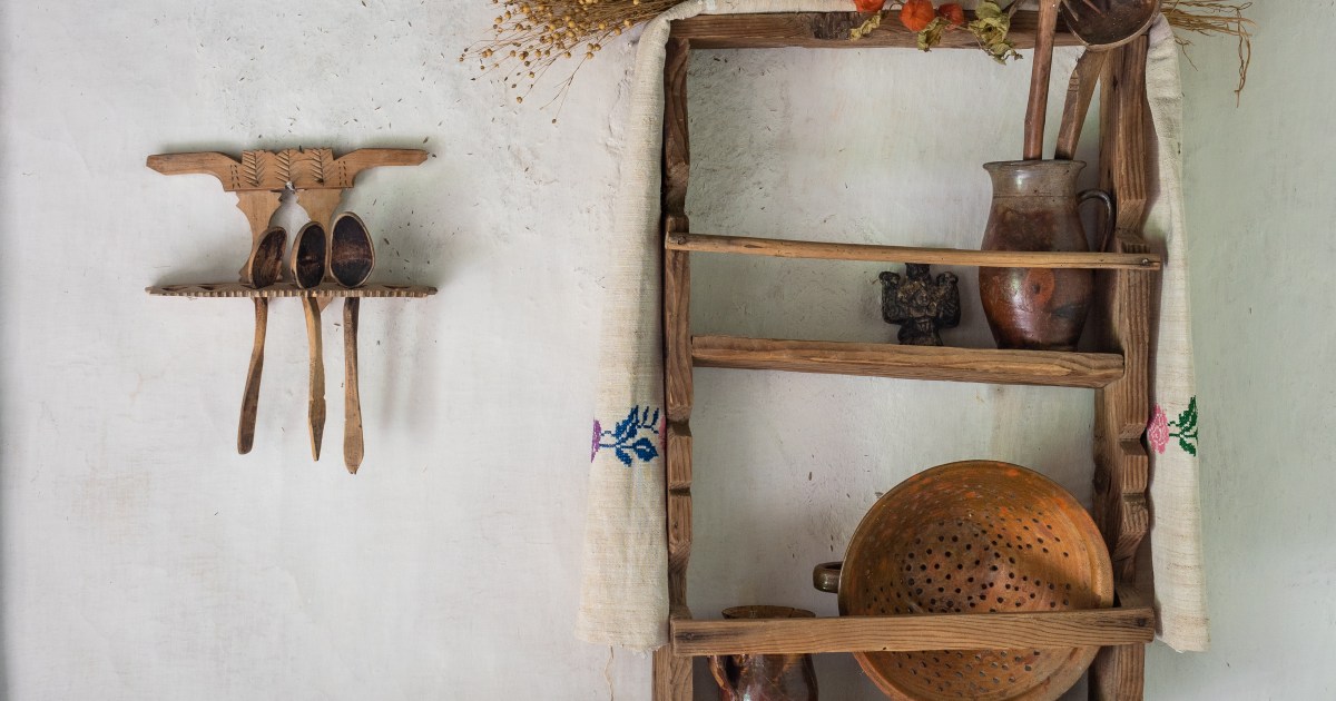 The surprising wonders of a wonky shelf