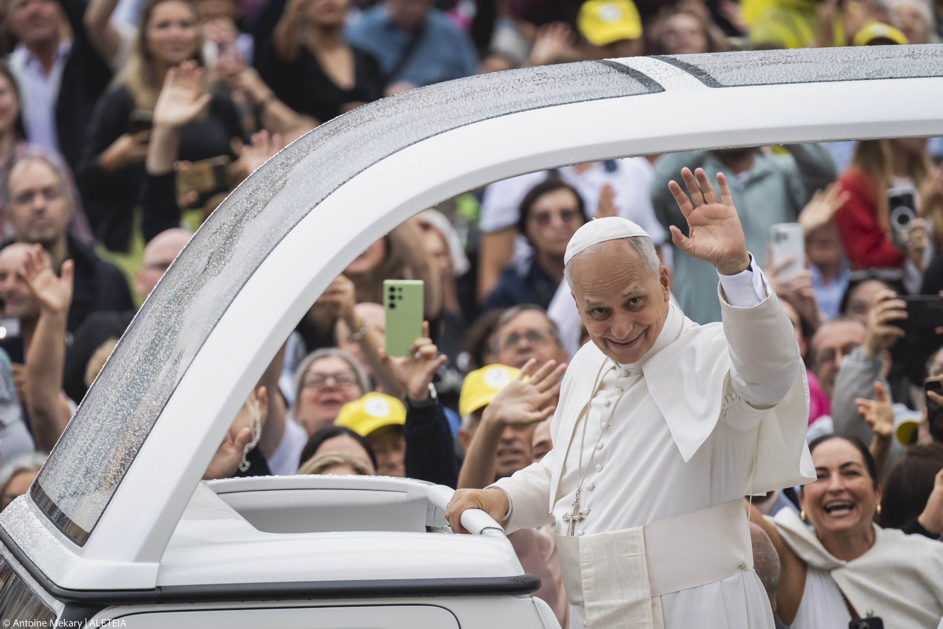 From X to Throne of Peter: Leo is 1st pope of digital age