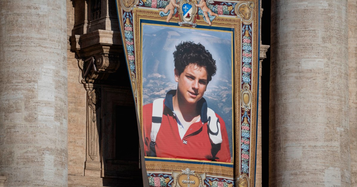 2 Dads who were at the canonization of their children