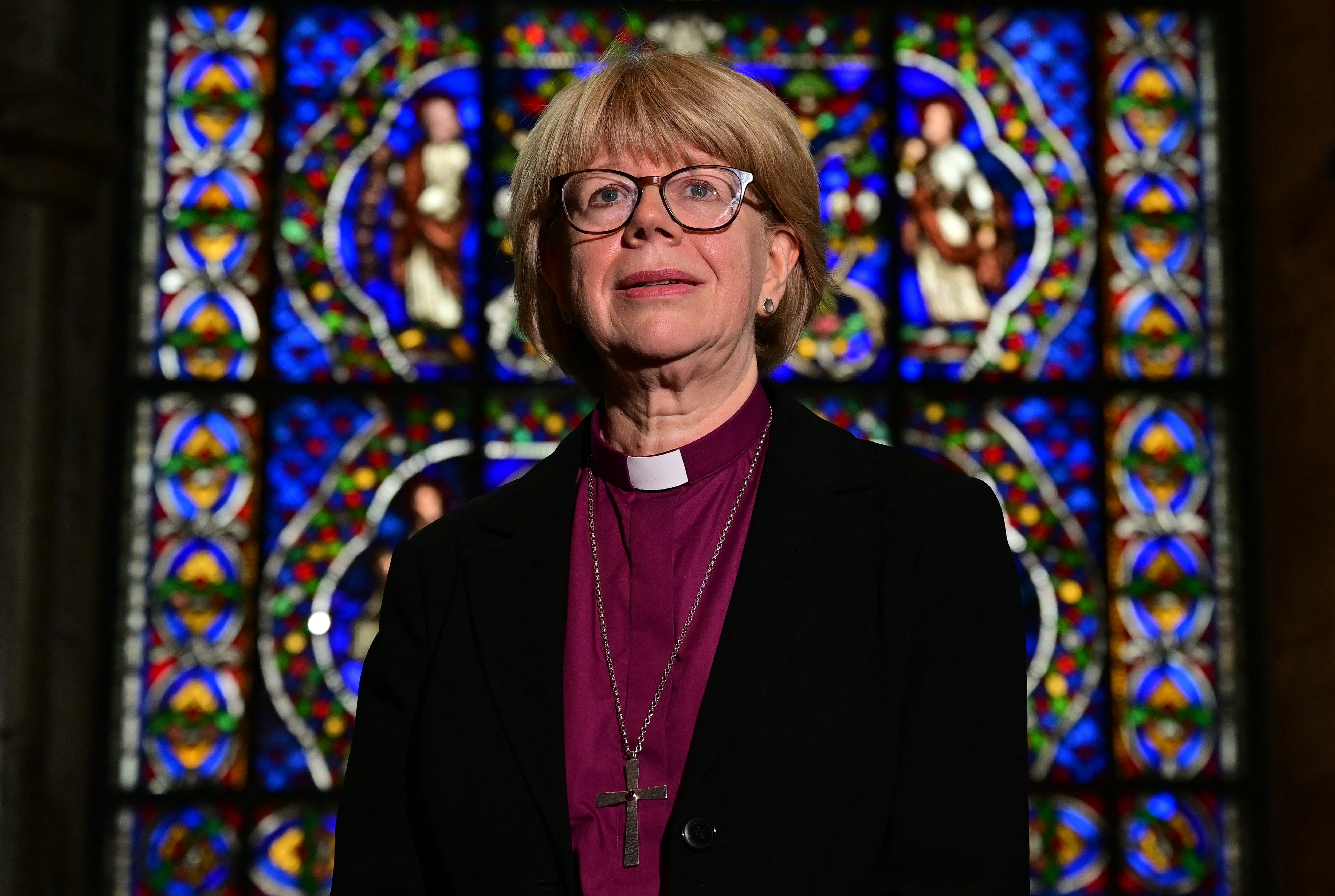 1/3 of Britain's new Catholic priests former Anglican clergy