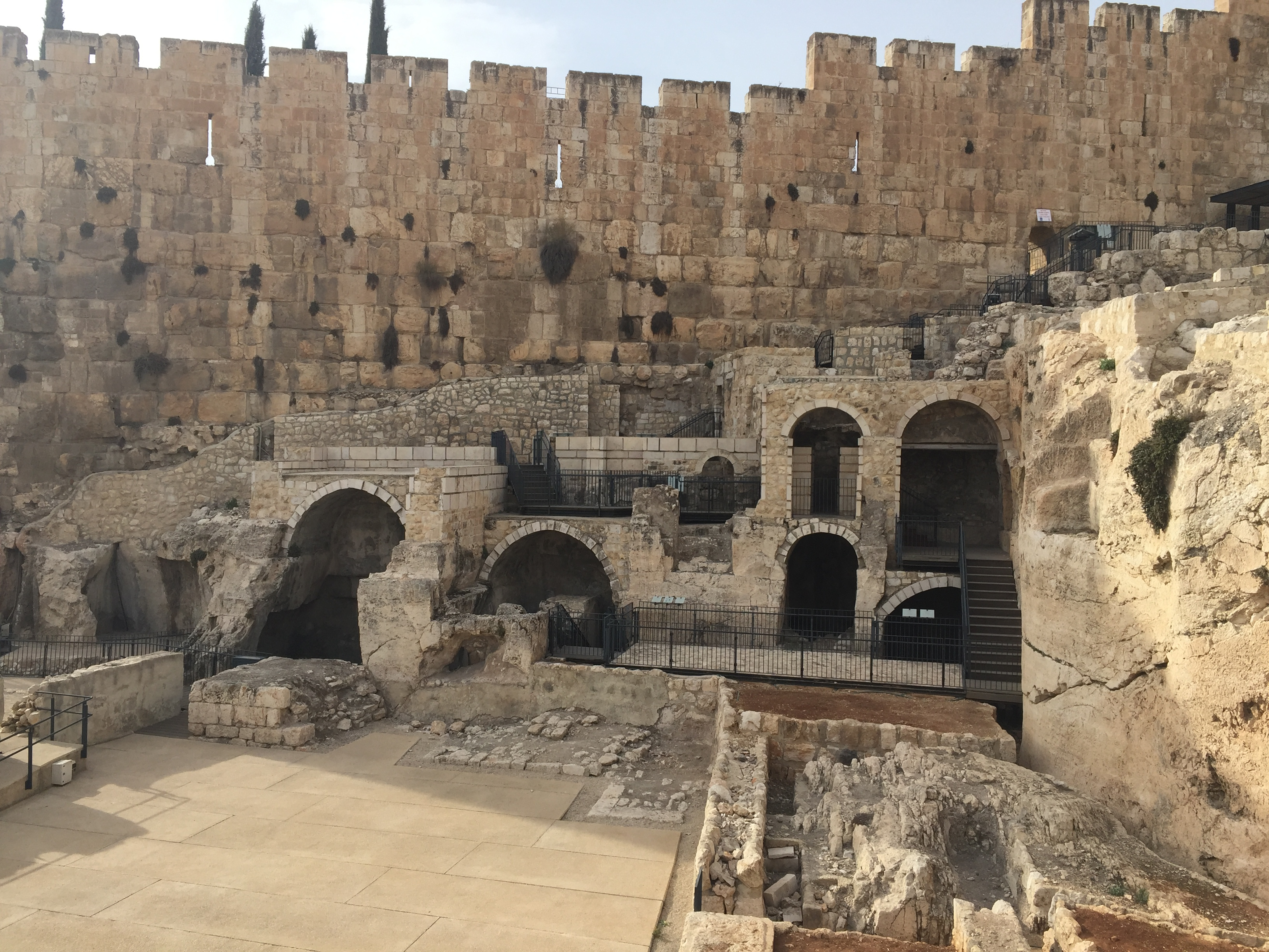 Second Temple ritual bath unearthed under Western Wall