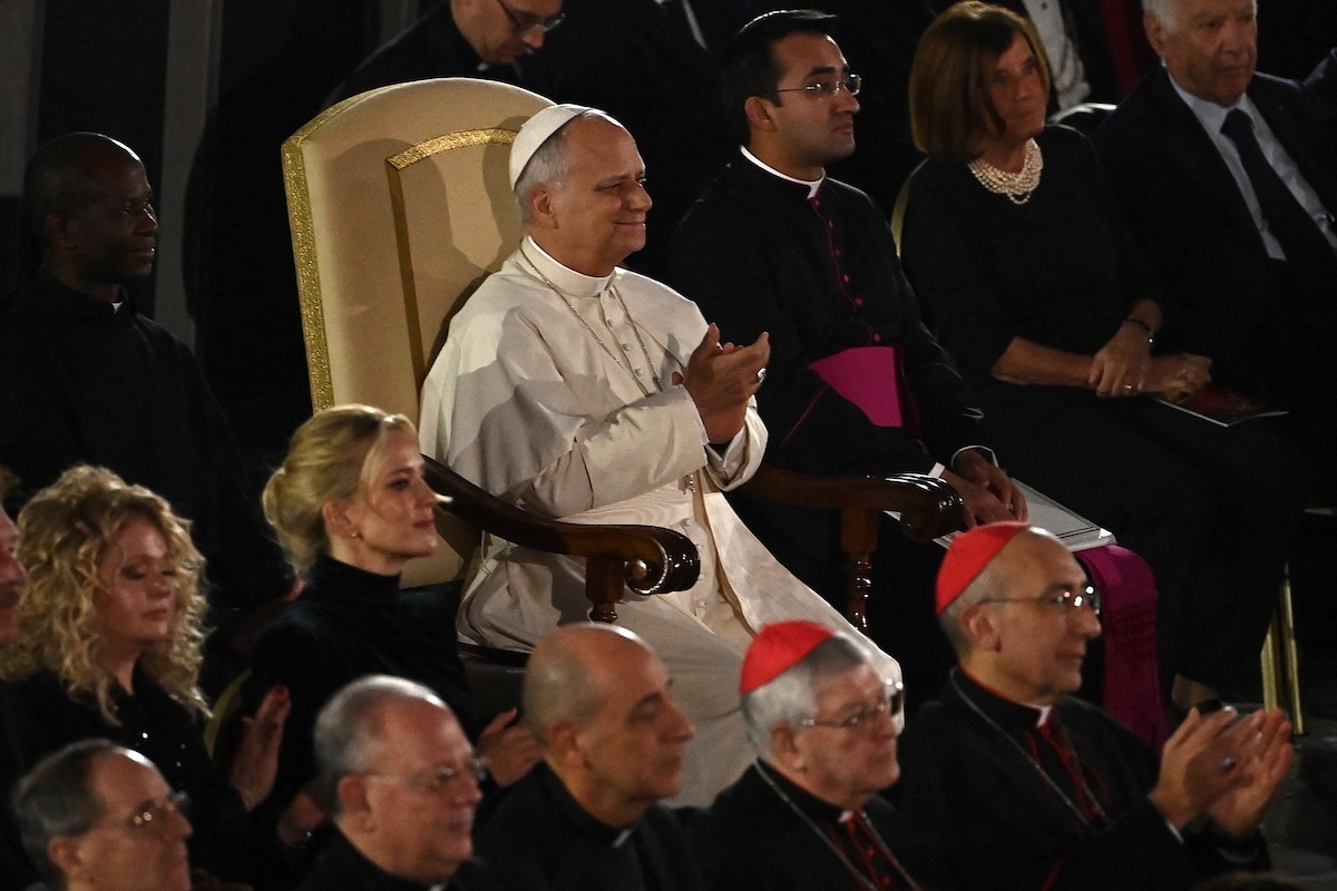 Michael Bublé Lights Up the Vatican With a Night of Holy Grace as Pope ...