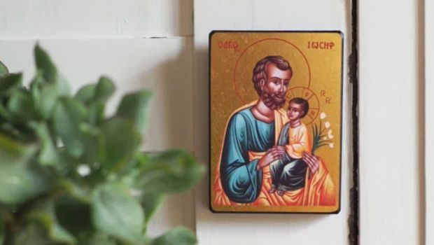 Here's how to pray the Hail Joseph prayer